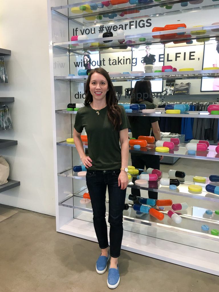 Wear FIGS Scrubs Pop-Up Store Review & Petite Women Scrubs